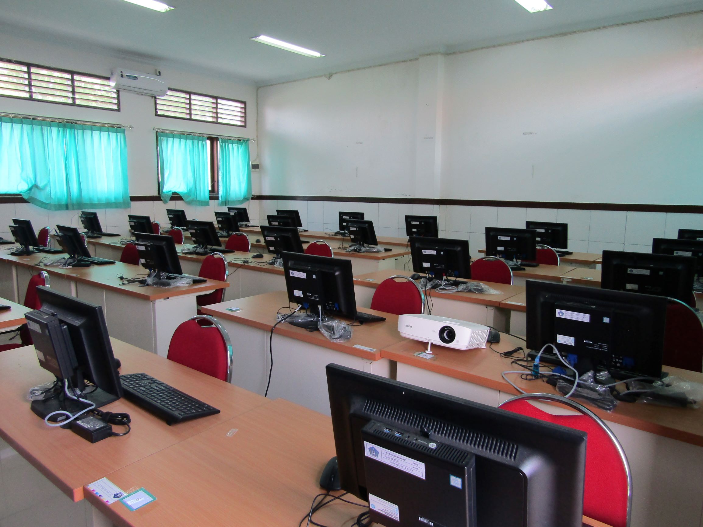 SARANA DAN PRASARANA – SMP NEGERI 2 KUTA